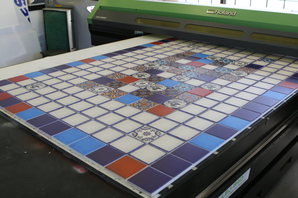 Large Format Printing & Vinyl Graphics - Decosign Unlimited Signage